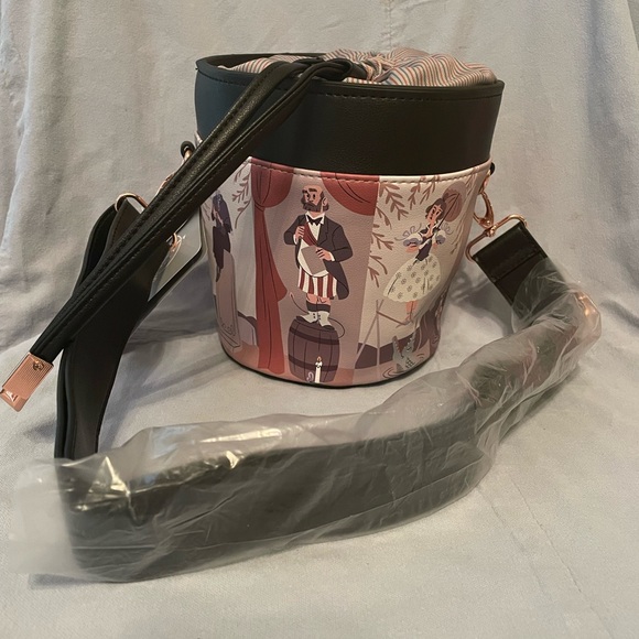 Disney | Bags | New Disney Haunted Mansion Stretching Room Portraits ...